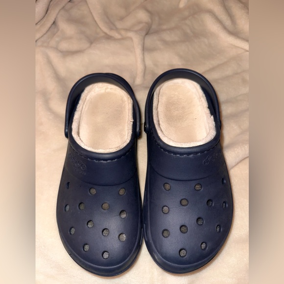 Shoes | Womens Crocs Size 1 Fur Lined | Poshmark